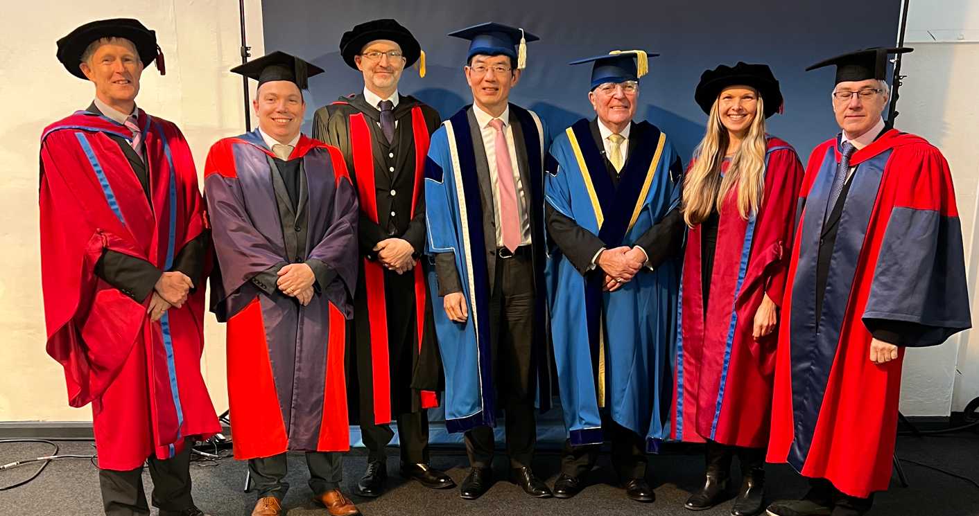 Celebrating Graduation: QMUL Faculty of Science and Engineering - Research